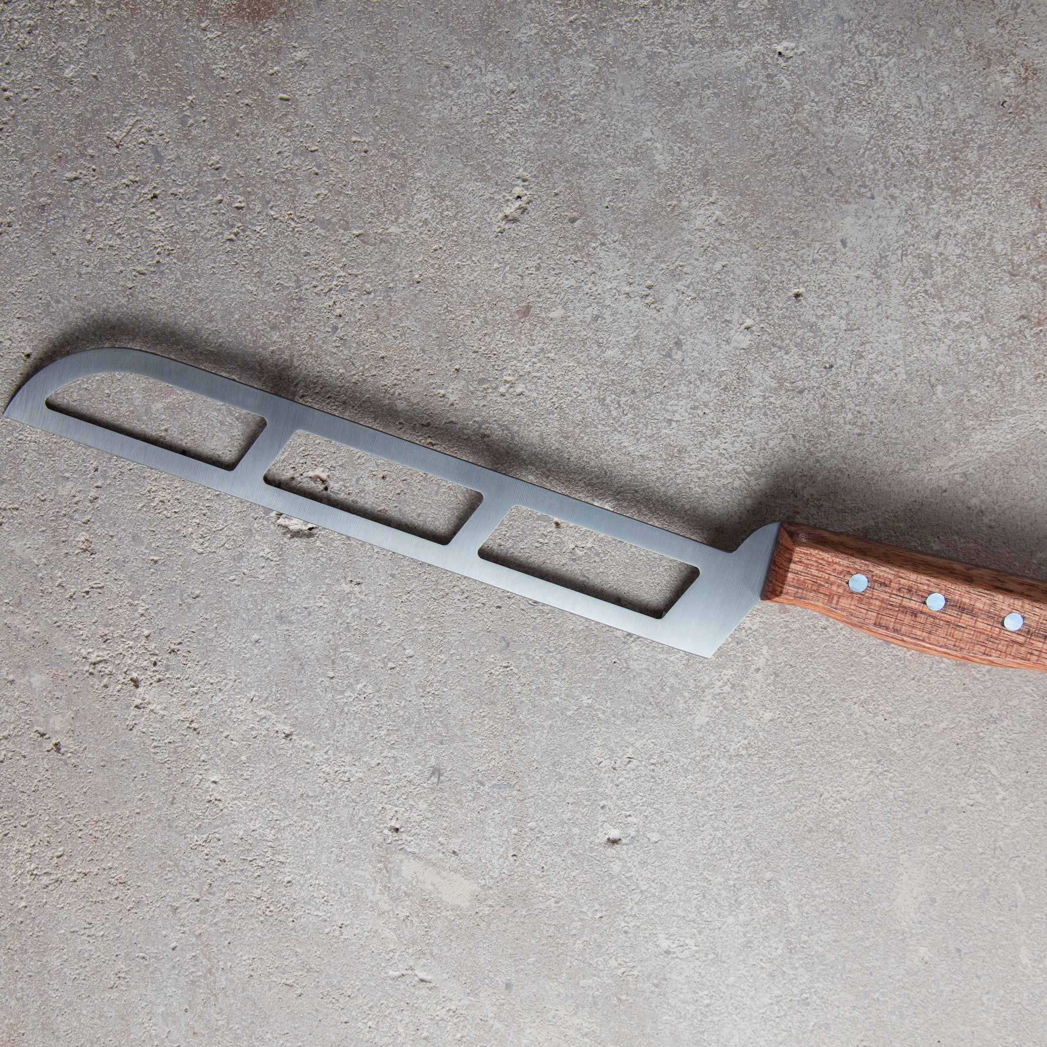 Professional Soft Cheese Knife – Formaticum